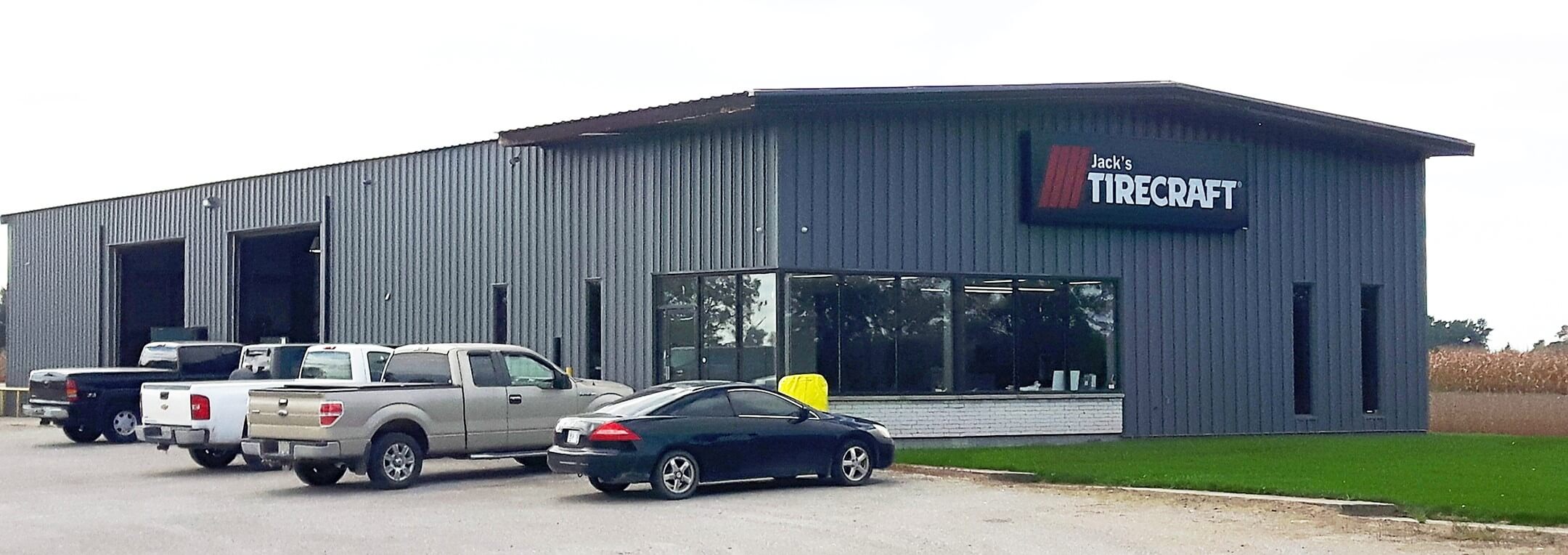 Tires and Wheels - Mechanic and Auto Parts Wallaceburg, Ontario | Tirecraft