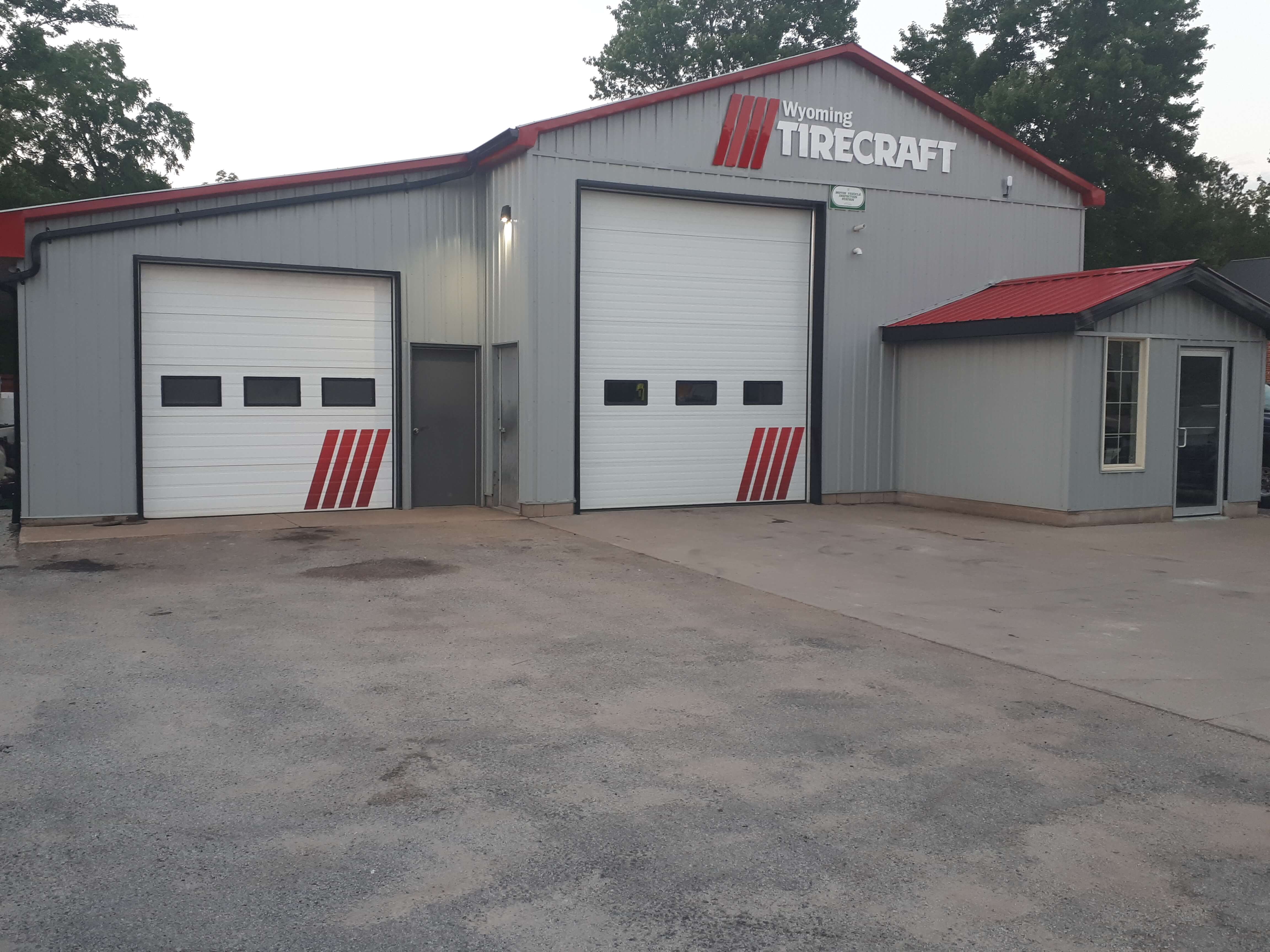 Tires and Wheels - Mechanic and Auto Parts Wyoming, Ontario | Tirecraft